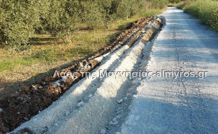 Αναγνώστης μας καταγγέλλει καταστροφή αγροτικού δρόμου - Λαός της Μαγνησίας