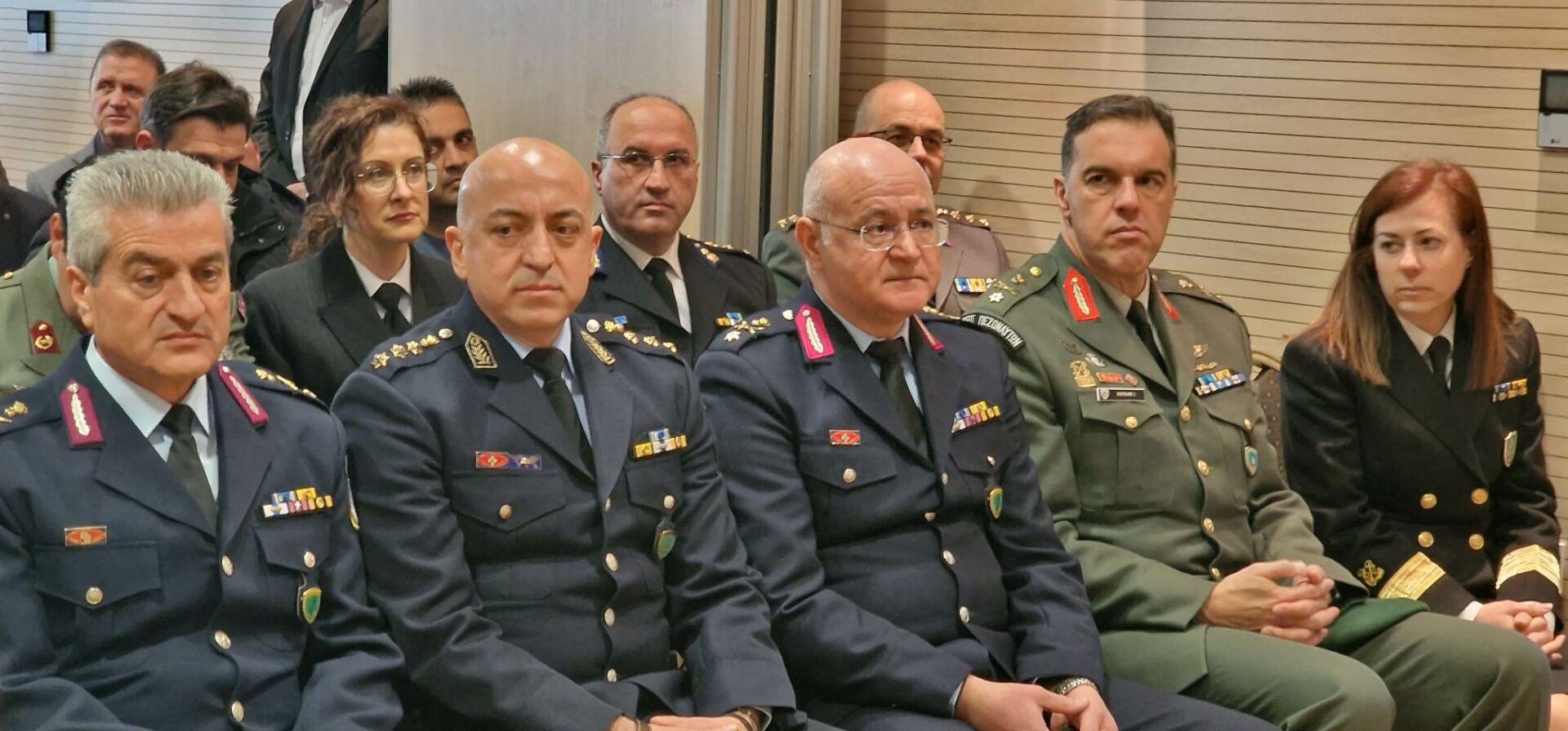 Η τελετή παράδοσης Αλεξάκη - παραλαβής Ντιζέ στην Δ/νση Αστυνομίας ...