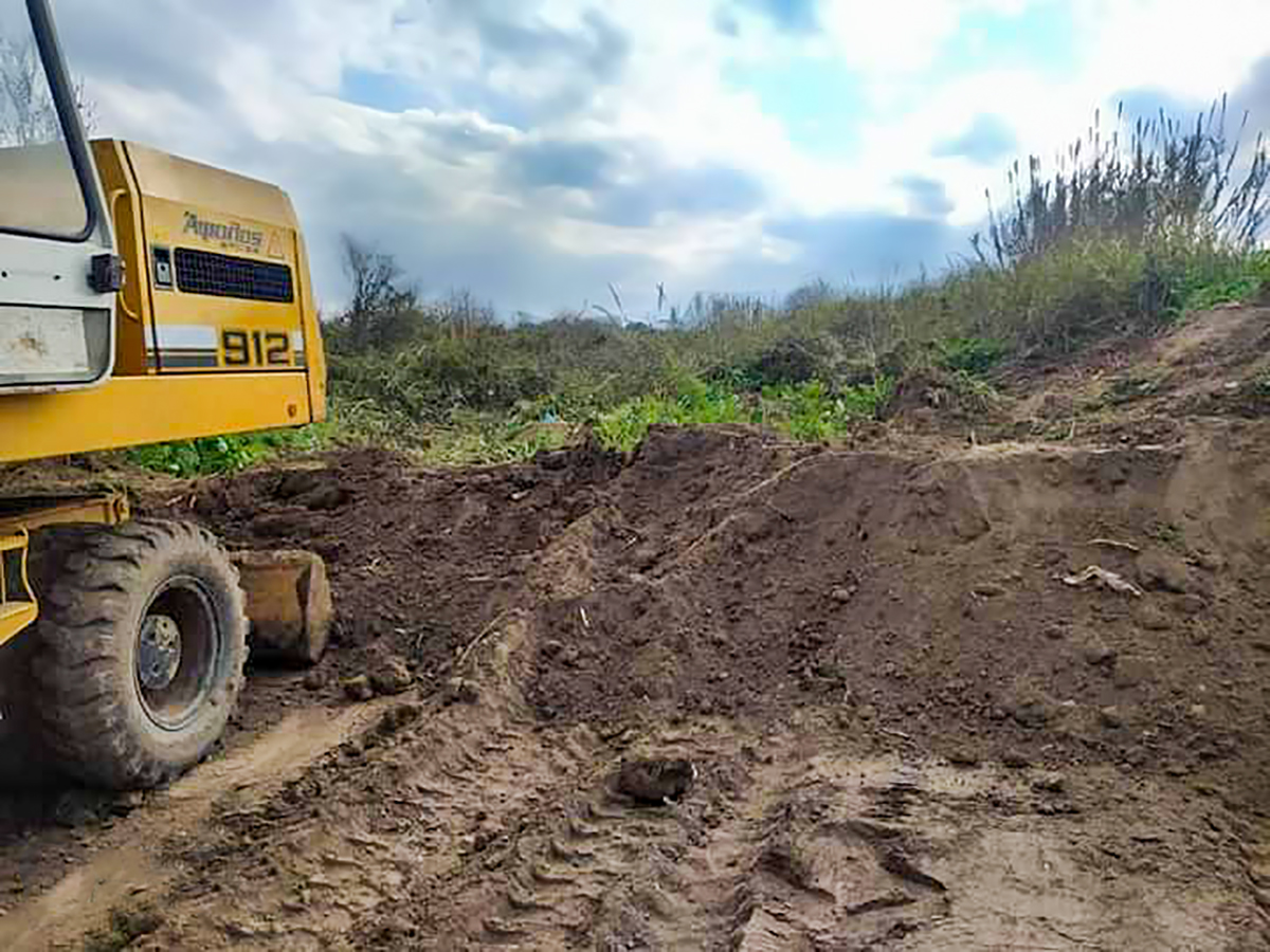 Καθαρισμοί ρεμάτων σε περιοχές του Αλμυρού από την Περιφέρεια Θεσσαλίας ...